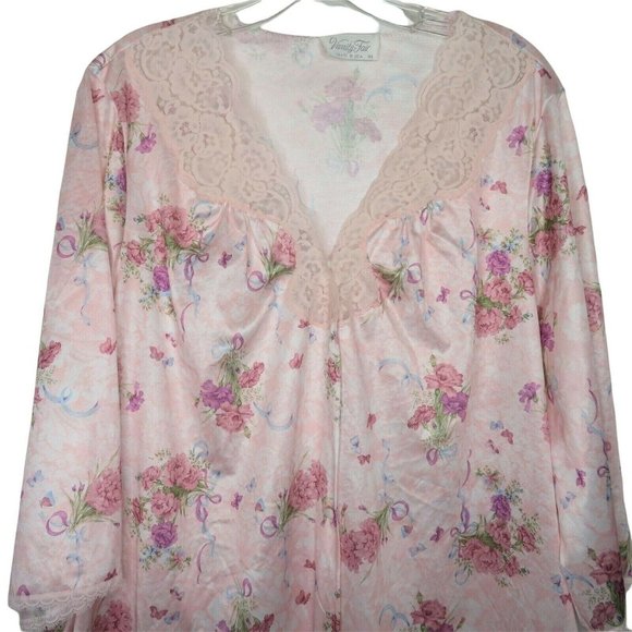 Vanity Fair | Intimates & Sleepwear | Vintage Vanity Fair Housecoat ...
